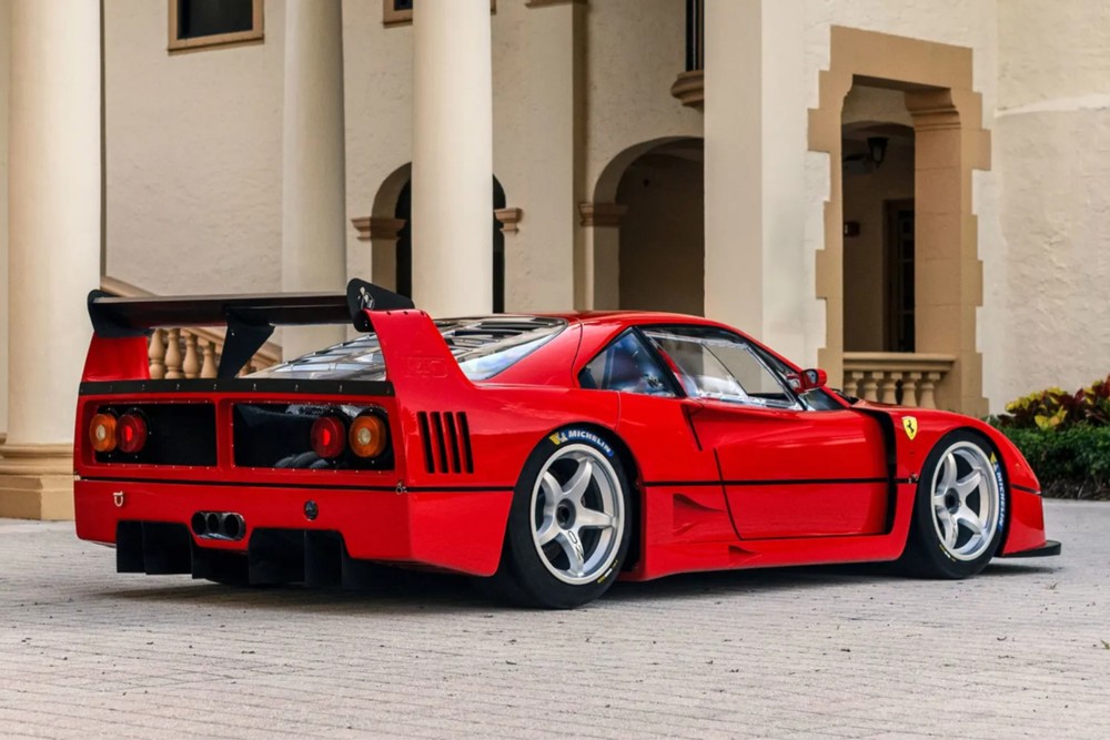 Ferrari F40 raríssima vai a leilão e preço pode chegar a R$ 48 milhões