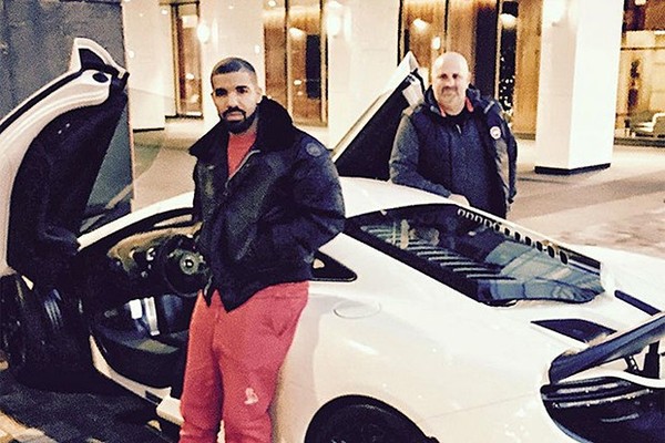 De Lamborghini a Boeing: conheça as supermáquinas do rapper Drake