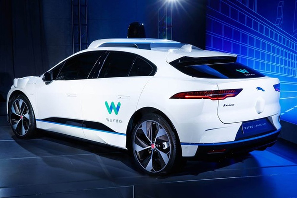 Waymo e Jaguar anunciam parceria para lançar I-Pace autônomo