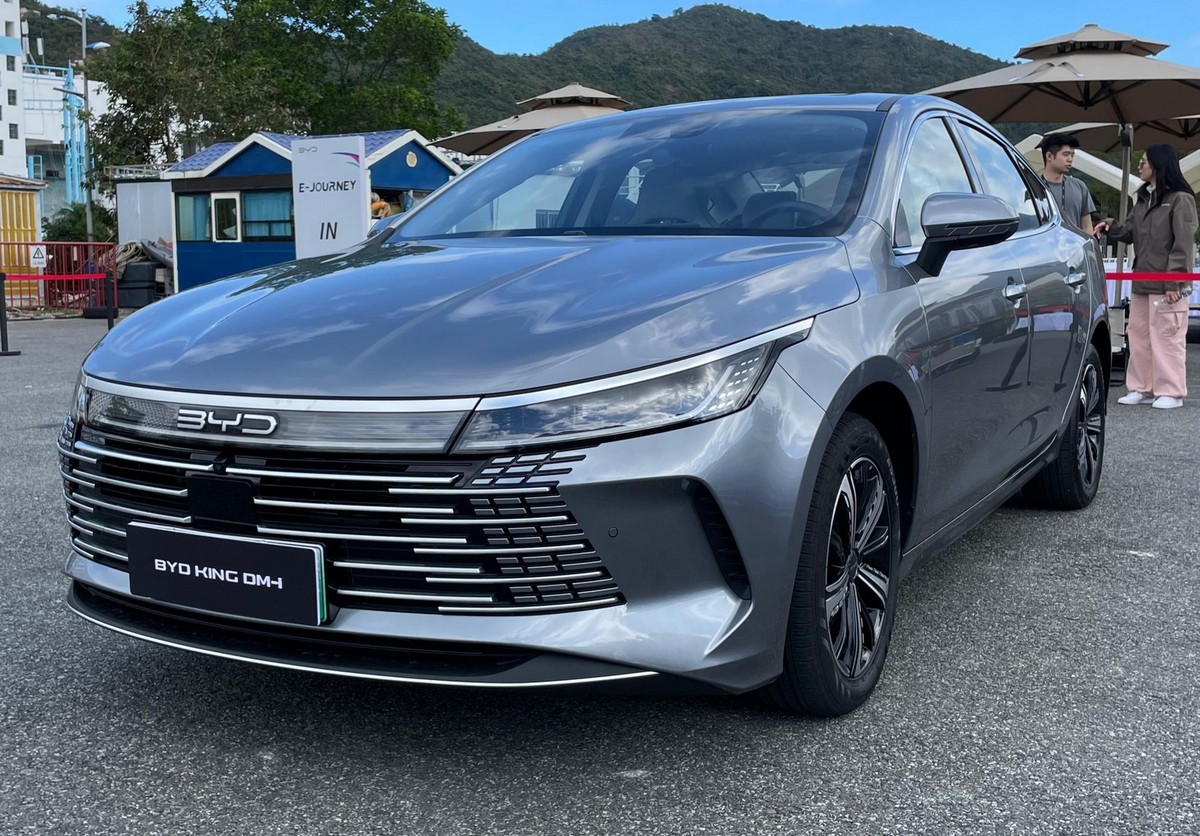 BYD King será rival híbrido do Corolla com 260 cv e consumo de 26,3 km/l