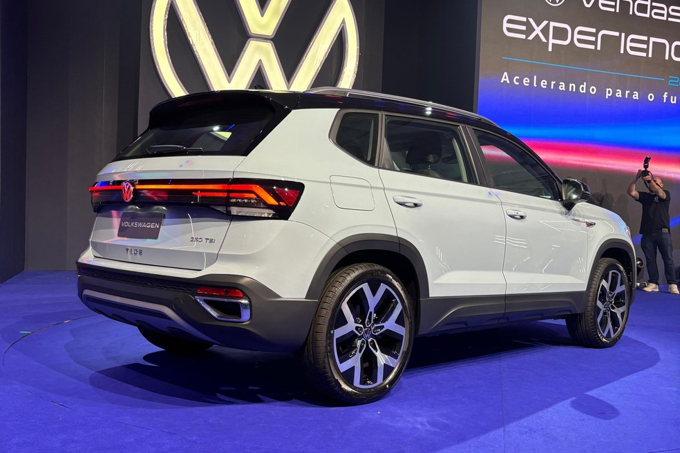 Volkswagen Taos 2026 muda muito e busca espaço contra Compass e chineses