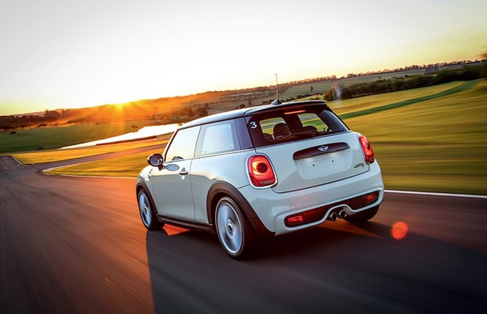 Aceleramos o novo Mini Cooper S
