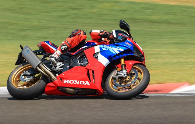 Honda CBR 1000RR-R Fireblade, a supermoto que tem preço de carro e ...