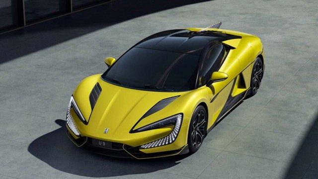 BYD lança supercarro elétrico que dança, pula e anda com três rodas