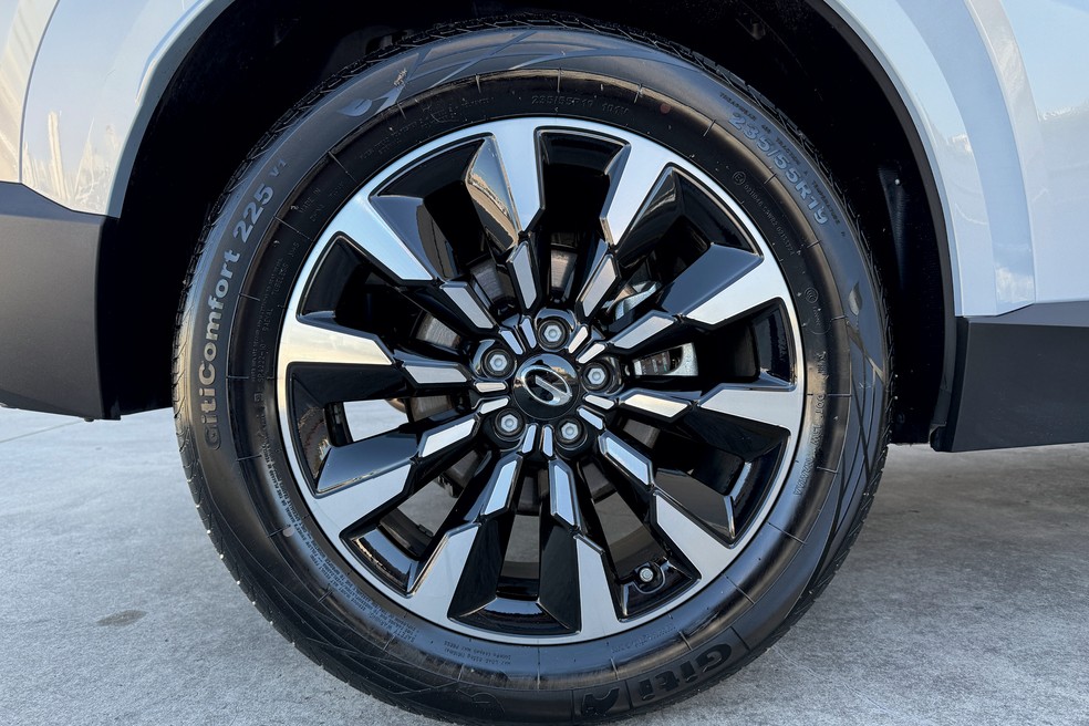 Teste: GAC GS4 Elite é SUV híbrido com receita Toyota para fazer 15 km/l