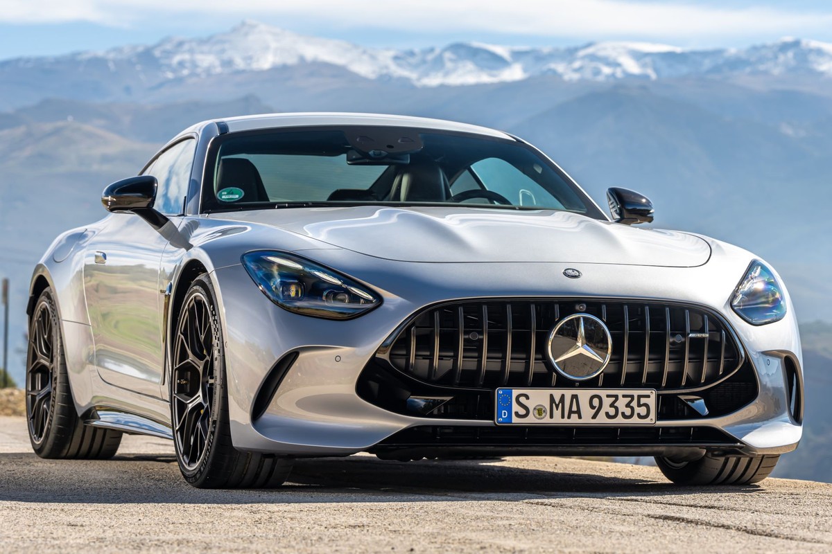 Novo Mercedes-AMG GT estreia como carro mais rápido da marca no Brasil