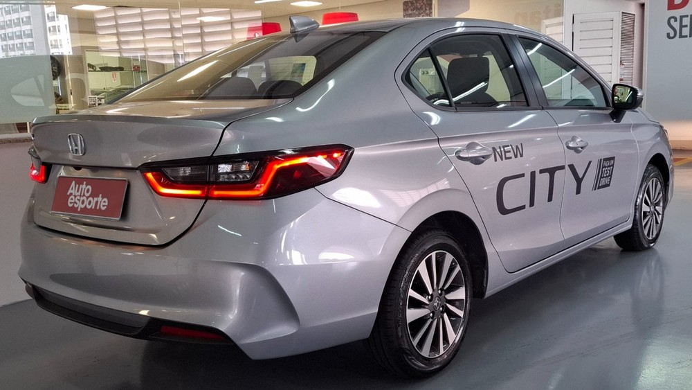 Honda City Sedan LX 2025: como é a versão de entrada de R$ 117.500