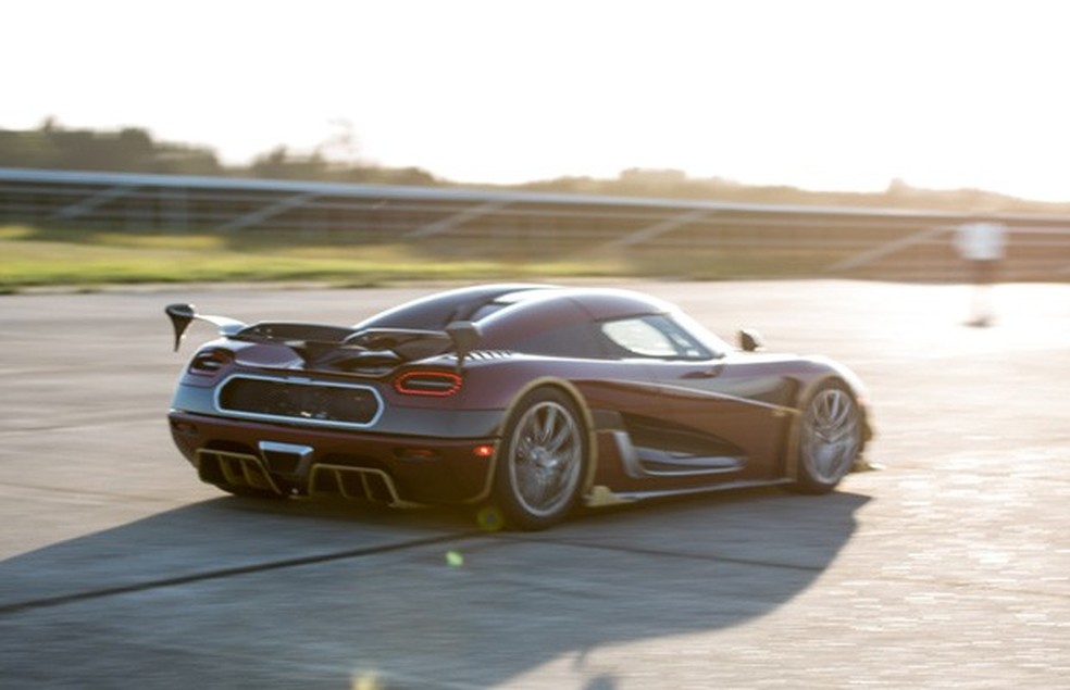 Koenigsegg Agera RS bate recorde na prova 0-400-0 e supera o Bugatti Chiron