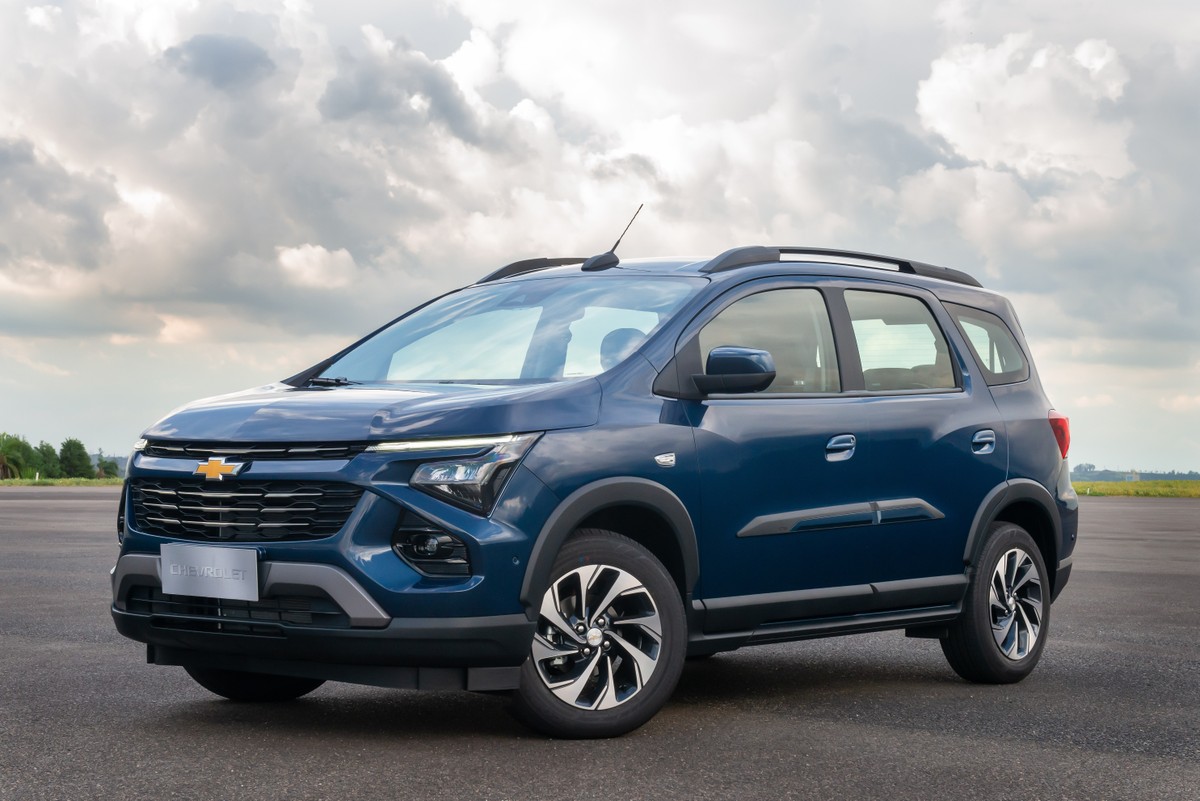 Chevrolet Spin 2025 terá 4 versões e central multimídia inédita de série