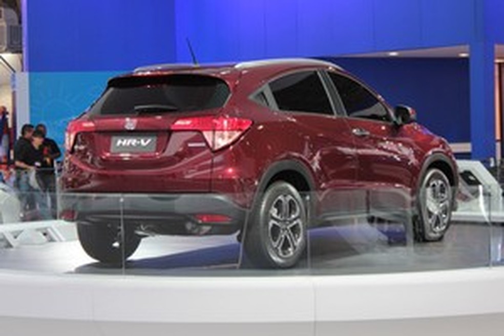 Honda HR-V terá três versões; conheça os itens de série