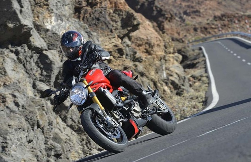 Ducati Monster 1200: um monstro na estrada
