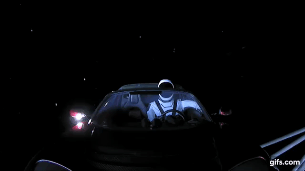 Por que é tão legal ter um carro no espaço?