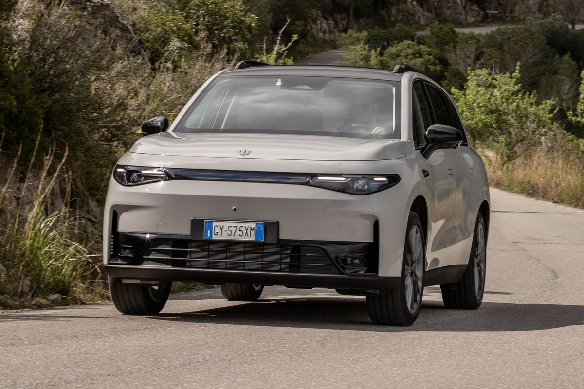 Leapmotor C10 terá versão híbrida diferente do que você está acostumado