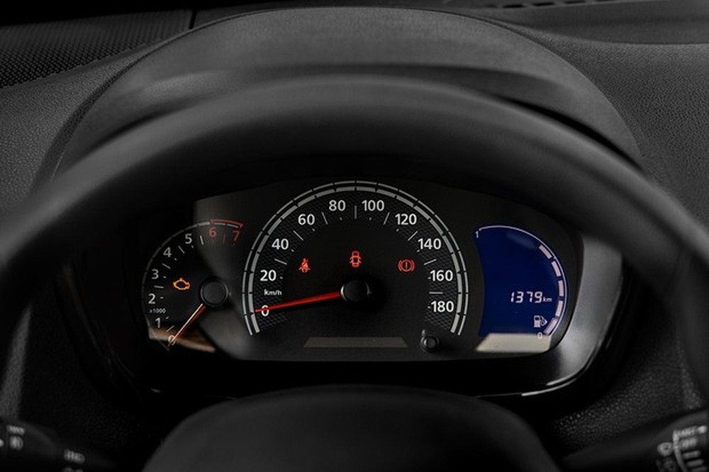 Teste: Renault Kwid Outsider é um desbravador do (nosso) asfalto ruim