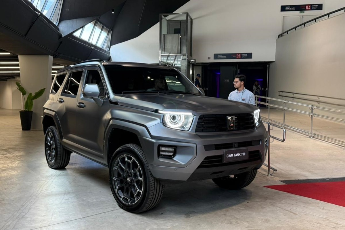 GWM revela SUV gigante Tank 700 e van de luxo Wey G9 Max