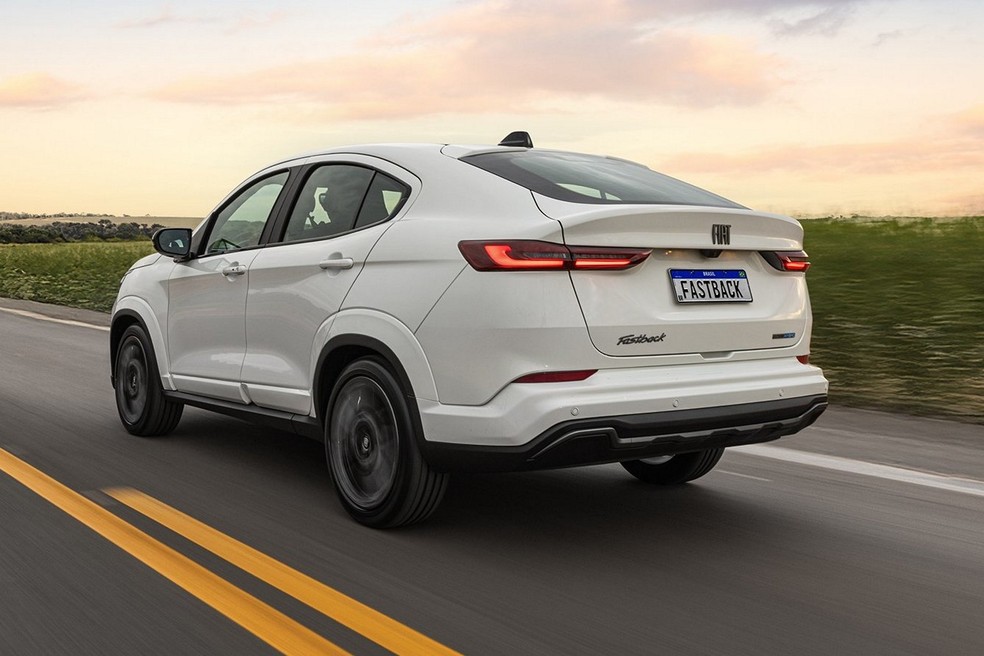Teste: Fiat Fastback 2026 muda para encarar Nivus e impedir 'Efeito Tera'