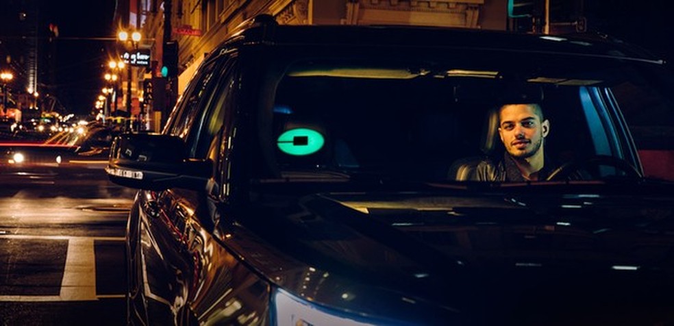 Uber lança sinal luminoso para facilitar identificação do motorista