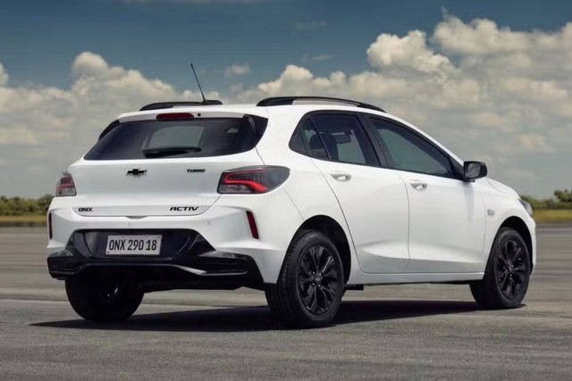 Novo Chevrolet Onix Activ: confira em detalhes a versão aventureira do ...