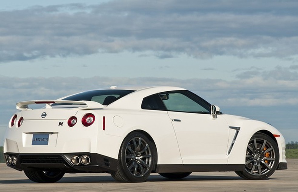 Nissan GT-R, o monstro camarada