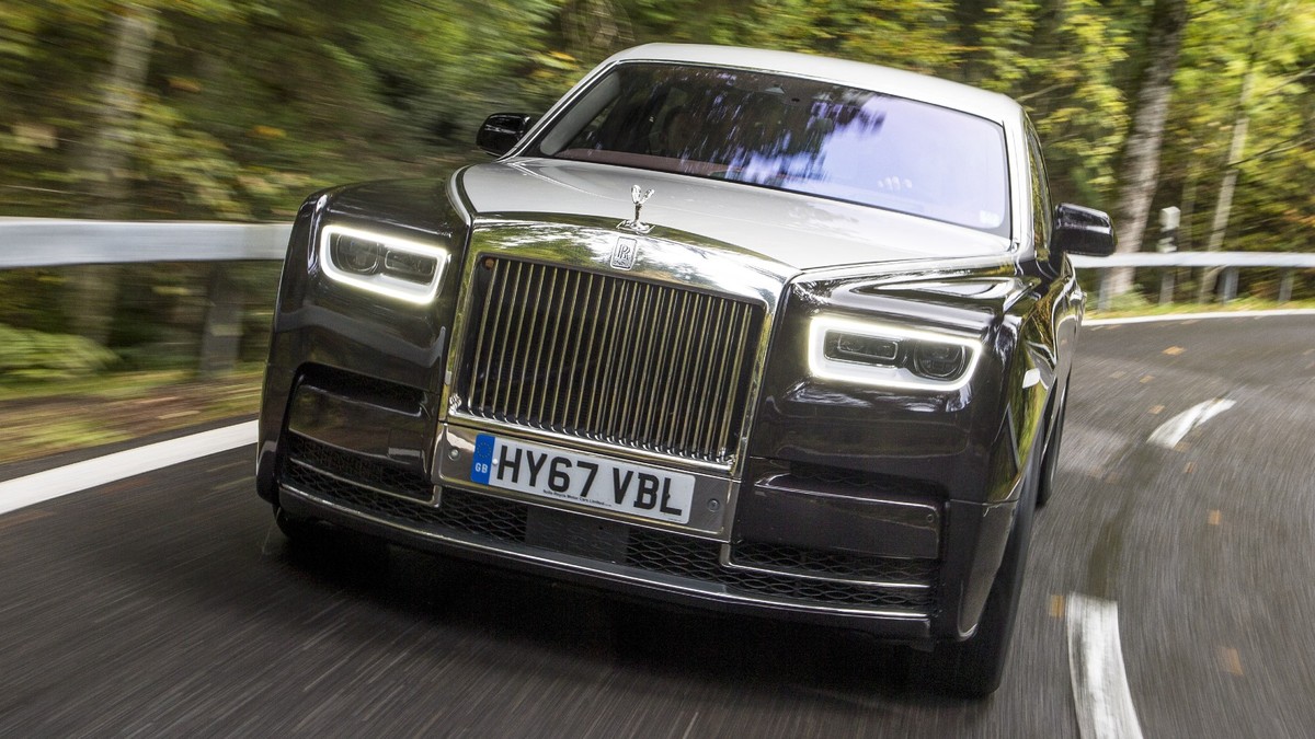 Time da Arábia Saudita nega que seleção ganhou Rolls-Royce após vitória ...