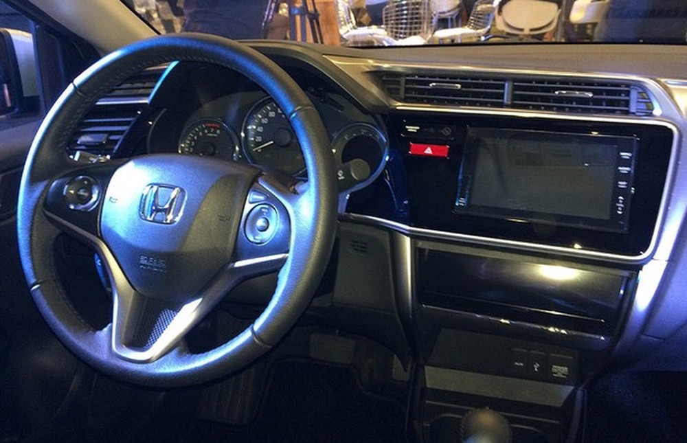 Honda City 2016 terá central multimídia e airbags de cortina