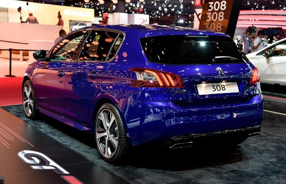 Novo Peugeot 308 continua longe do Brasil