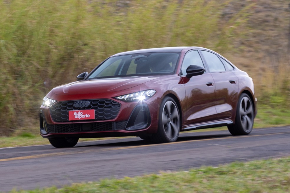 Vídeo: o que fez o Audi A5 ser eleito o Carro do Ano Premium 2026?