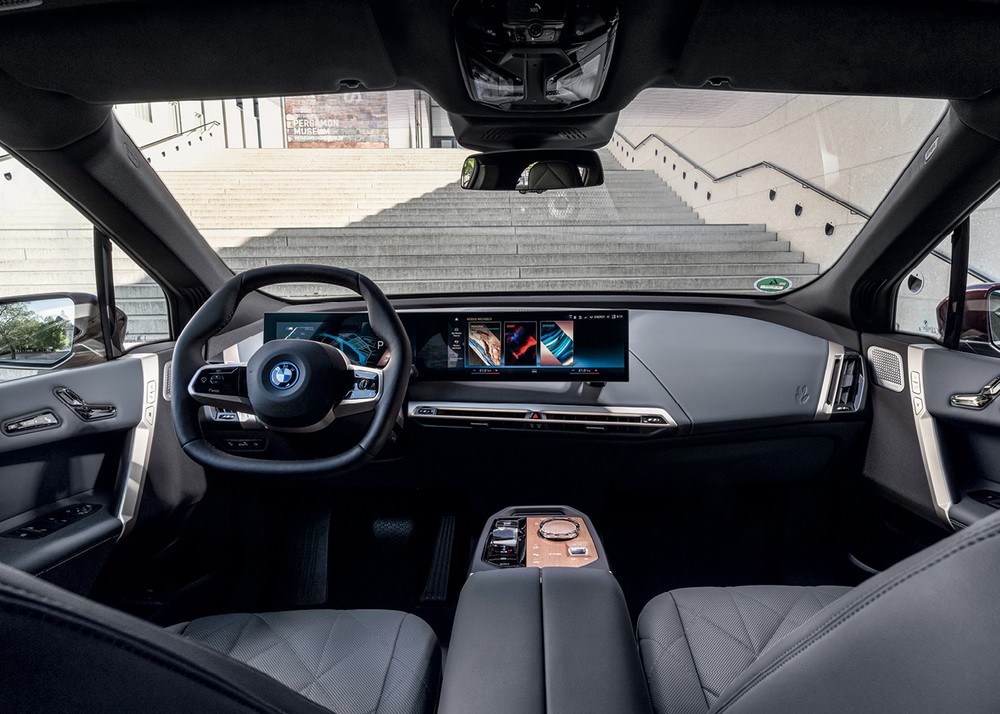 BMW iX M60 acelera como um X6 M e custa mais de R$ 1 milhão; teste