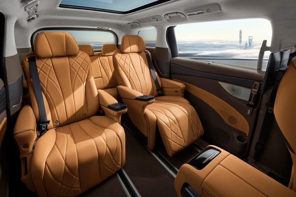 BYD Denza D9: minivan de luxo está quase pronta para estrear no Brasil