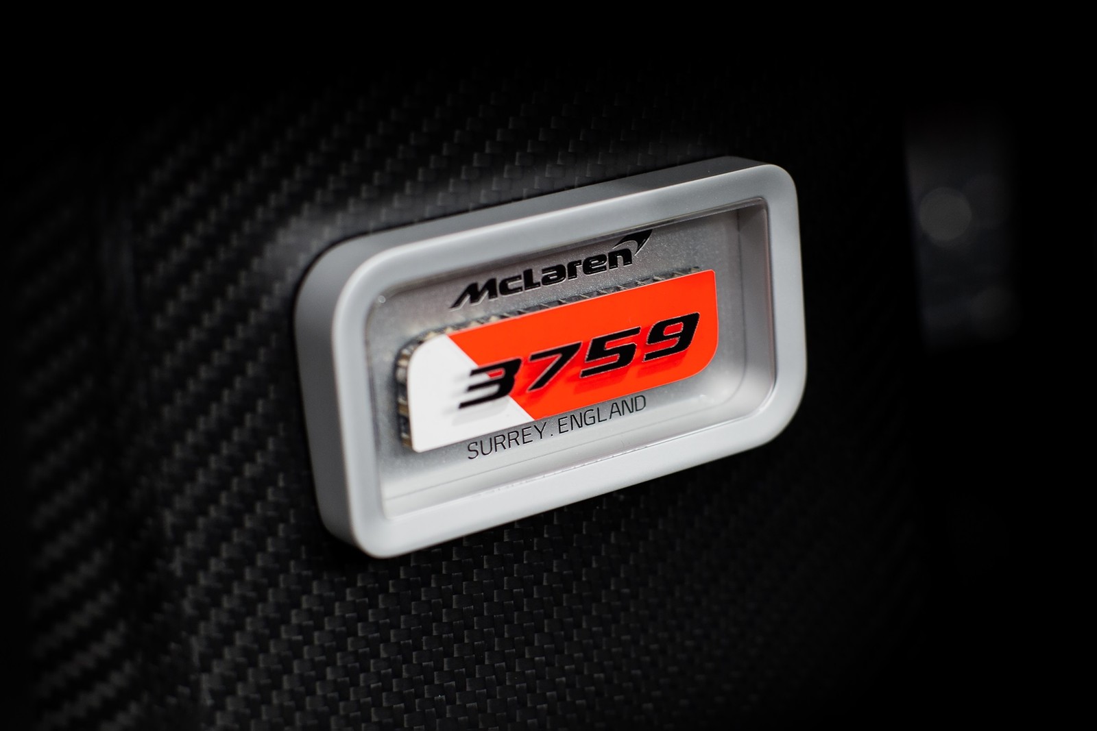 McLaren especial leva 50 dias para ser pintado e celebra aniversário da ...