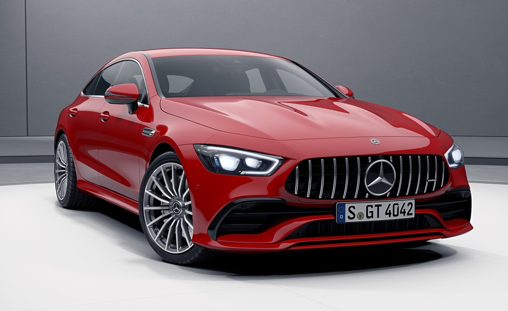 Mercedes-AMG GT 'básico' chega por R$ 575.900 e limitado a 20 unidades