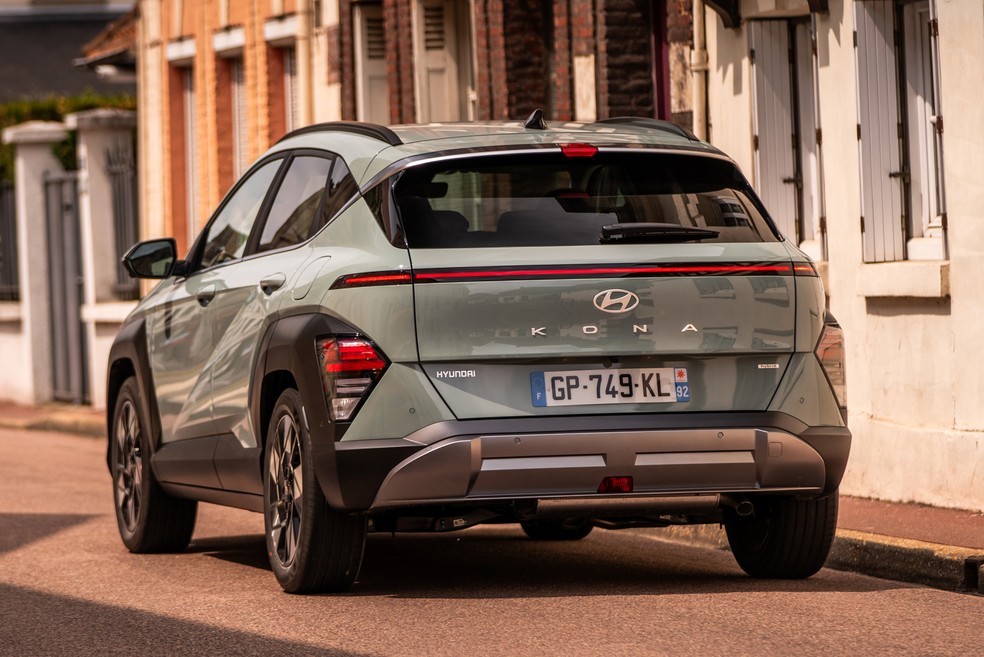 Novo Hyundai Kona híbrido é confirmado no Brasil; veja quando chega
