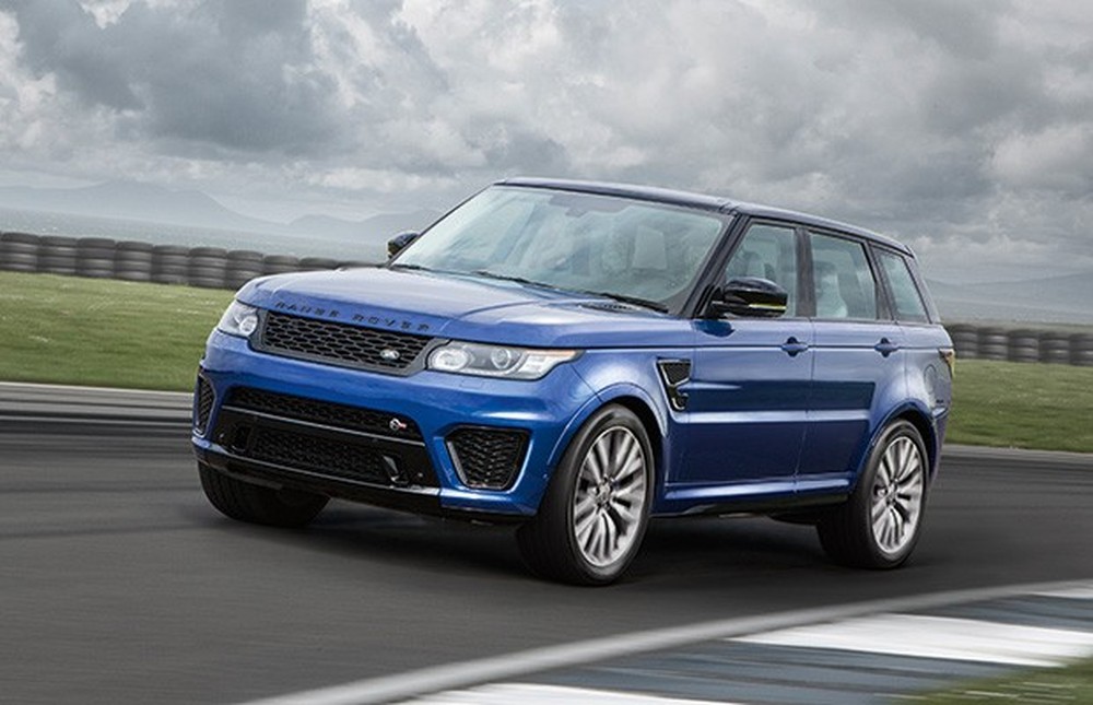 Na pista com o Land Rover Range Rover Sport SVR