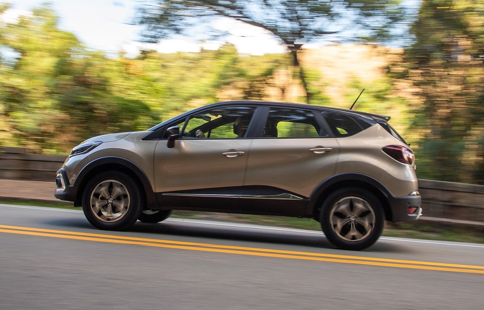Renault Logan e Captur saem de linha no Brasil, dizem lojistas; marca nega