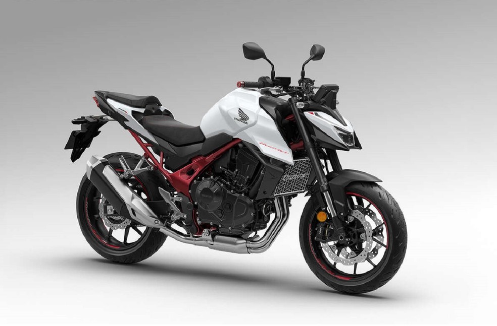 Honda Hornet volta ao Brasil após 10 anos como uma família de motos