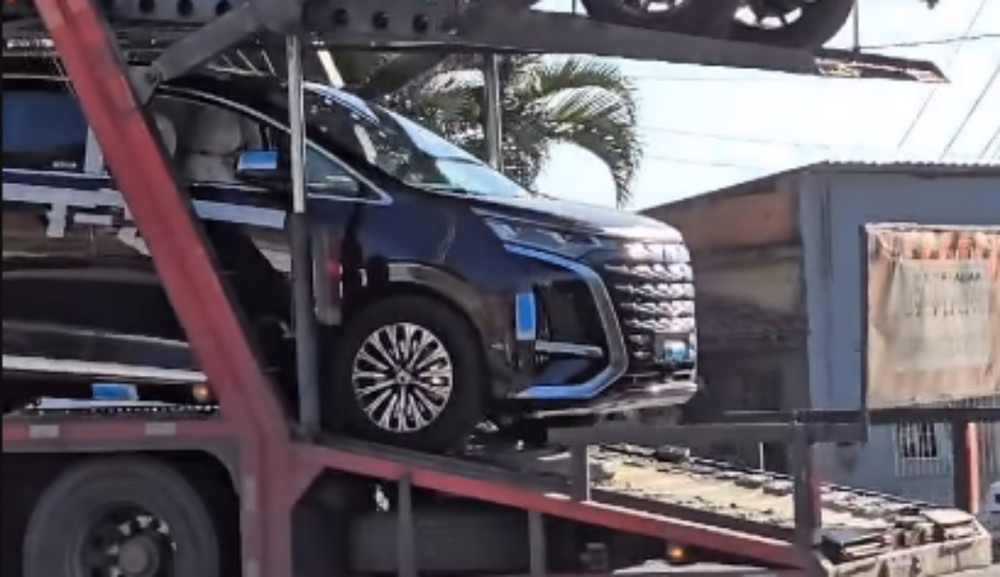 BYD Seal U, Bao 5 e Denza D9: flagra revela novidades da marca no Brasil