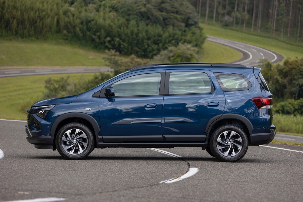 Teste: Chevrolet Spin 2025 fica mais moderna para brigar com C3 Aircross