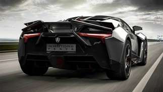 Fenyr SuperSport tem mais de 900 cv e chega aos 400 km/h