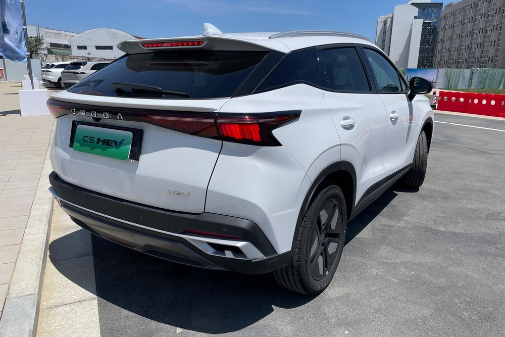 Omoda 5 HEV e Omoda 7 PHEV chegam em novembro ao Brasil; veja o que sabemos