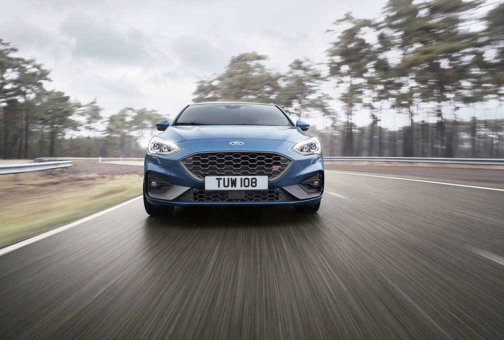 Longe do Brasil, novo Ford Focus ganha versão esportiva de 280 cv
