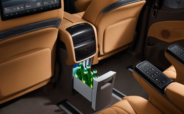 BYD vai lançar marca de luxo Denza com lojas próprias no Brasil em 2025