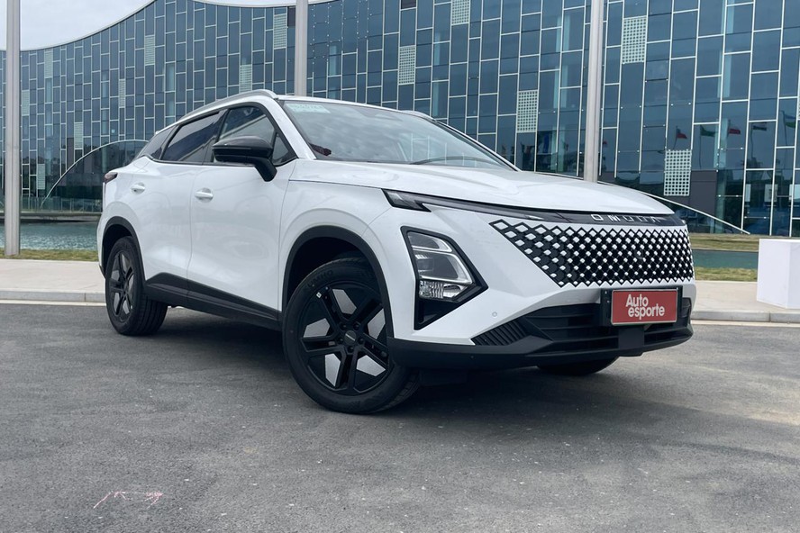 Omoda 5 híbrido com base de Tiggo e 'motor de Corolla' virá ao Brasil