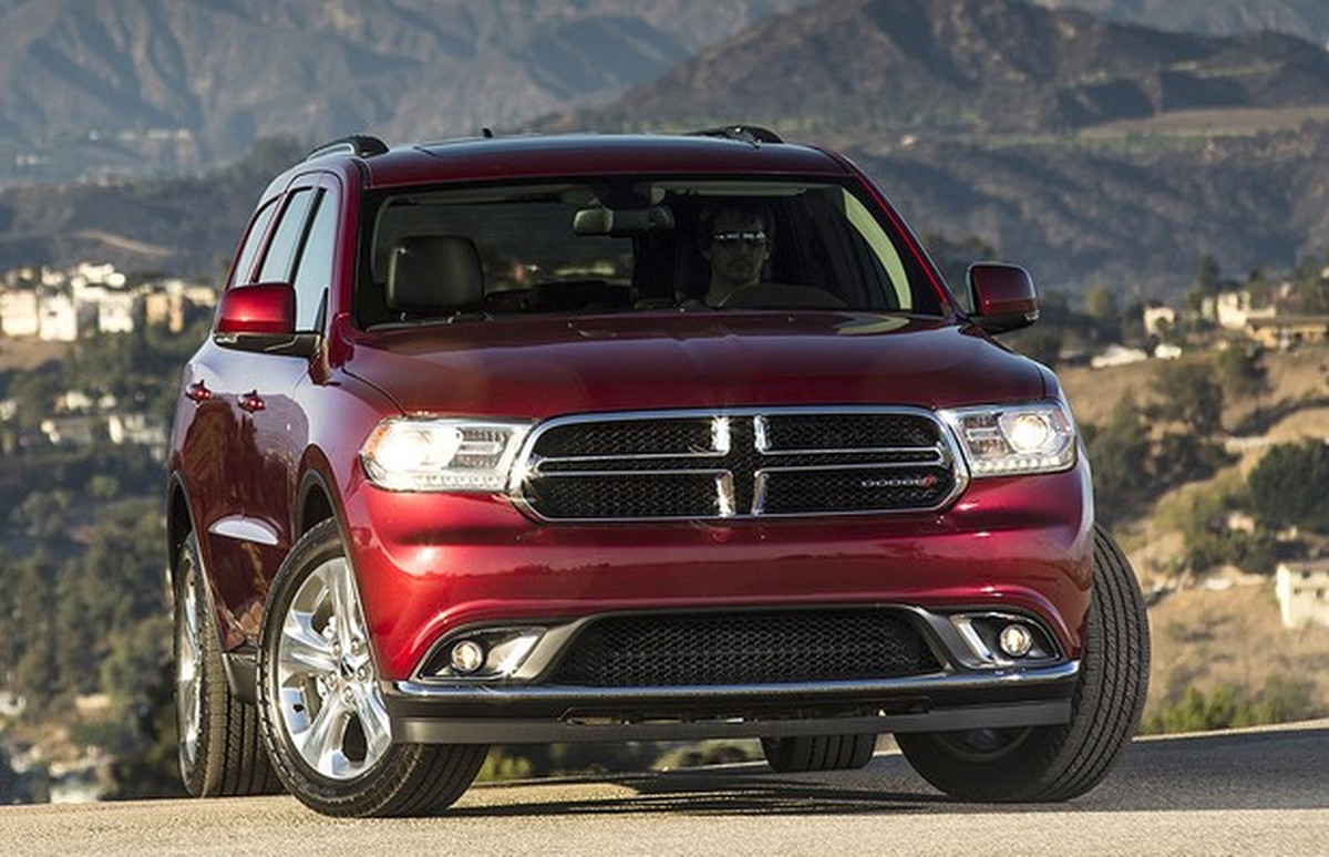 Dodge Durango renovado é vendido com desconto nas lojas