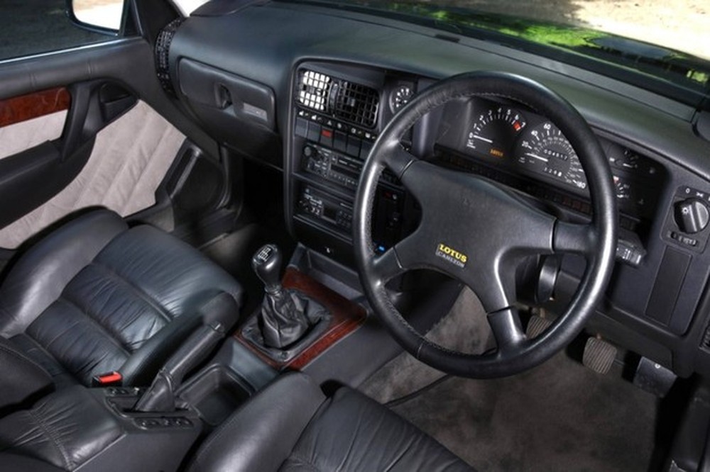 Opel Omega mais rápido do mundo completa 30 anos