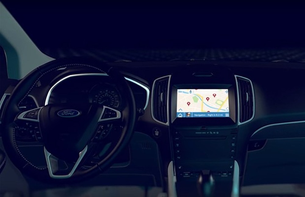 Ford e Toyota fecham parceria para desenvolver novas centrais multimídia