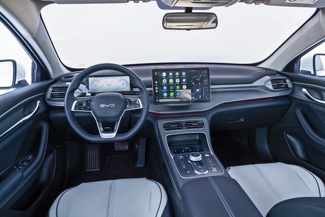 BYD King vai ser o terceiro carro produzido pela marca chinesa no Brasil