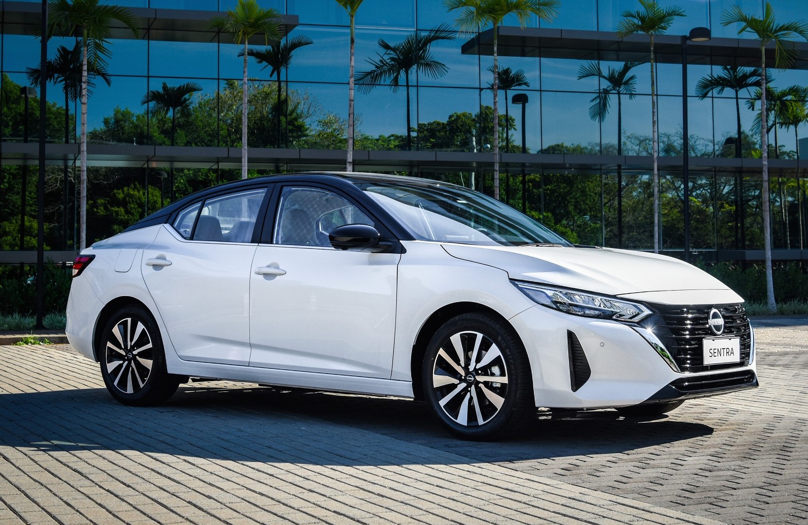 Nissan Sentra 2025: preços, versões, equipamentos e tudo o que muda