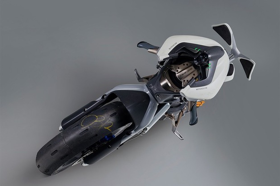 Yamaha apresenta moto elétrica e semiautônoma com inteligência ...