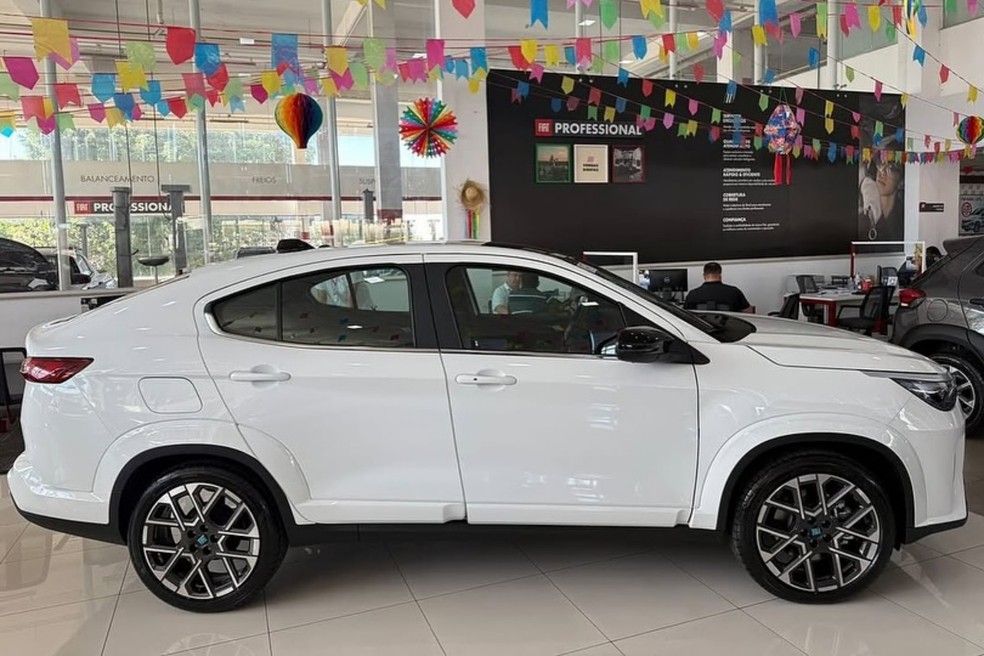 Fiat Fastback 2026 vai ter nova versão com motor 1.3 turbo de 176 cv