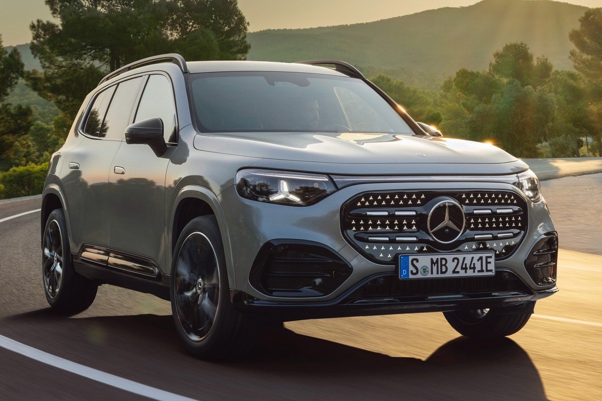 Novo Mercedes-Benz GLB tem ChatGPT e versões elétricas e a combustão